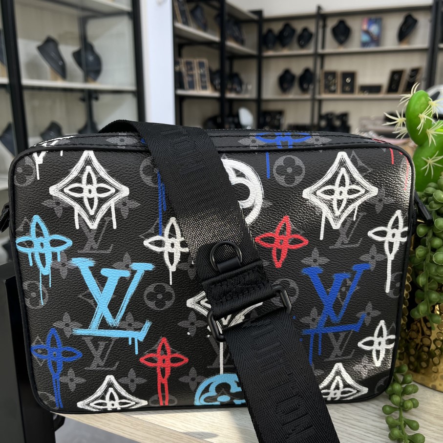 تفاصيل المنتج LV-17 - FemmeForYou